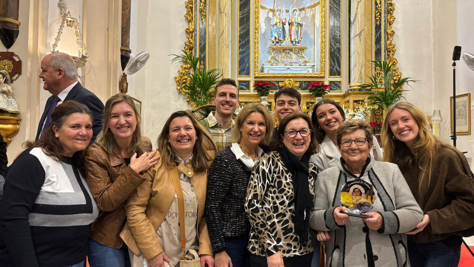La Hermandad de Ánimas otorga un reconocimiento especial a la familia ...
